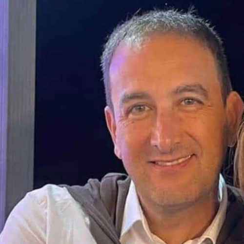 Funerali e annunci funebri a Minervino di Lecce | Maurizio Urso - Funer24